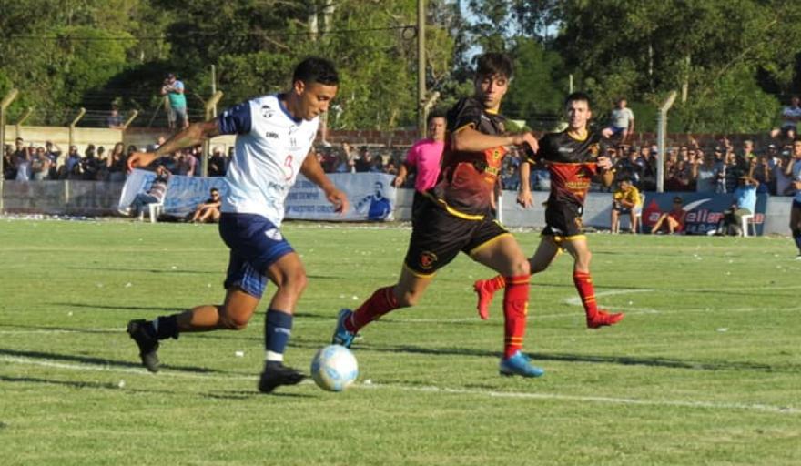 Este domingo se conocerán los finalistas de la Liga Necochea de Fútbol ...