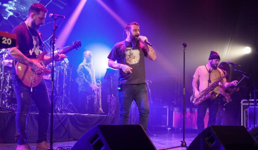 Las Pastillas festejaron sus 20 años en Necochea - TusRadios